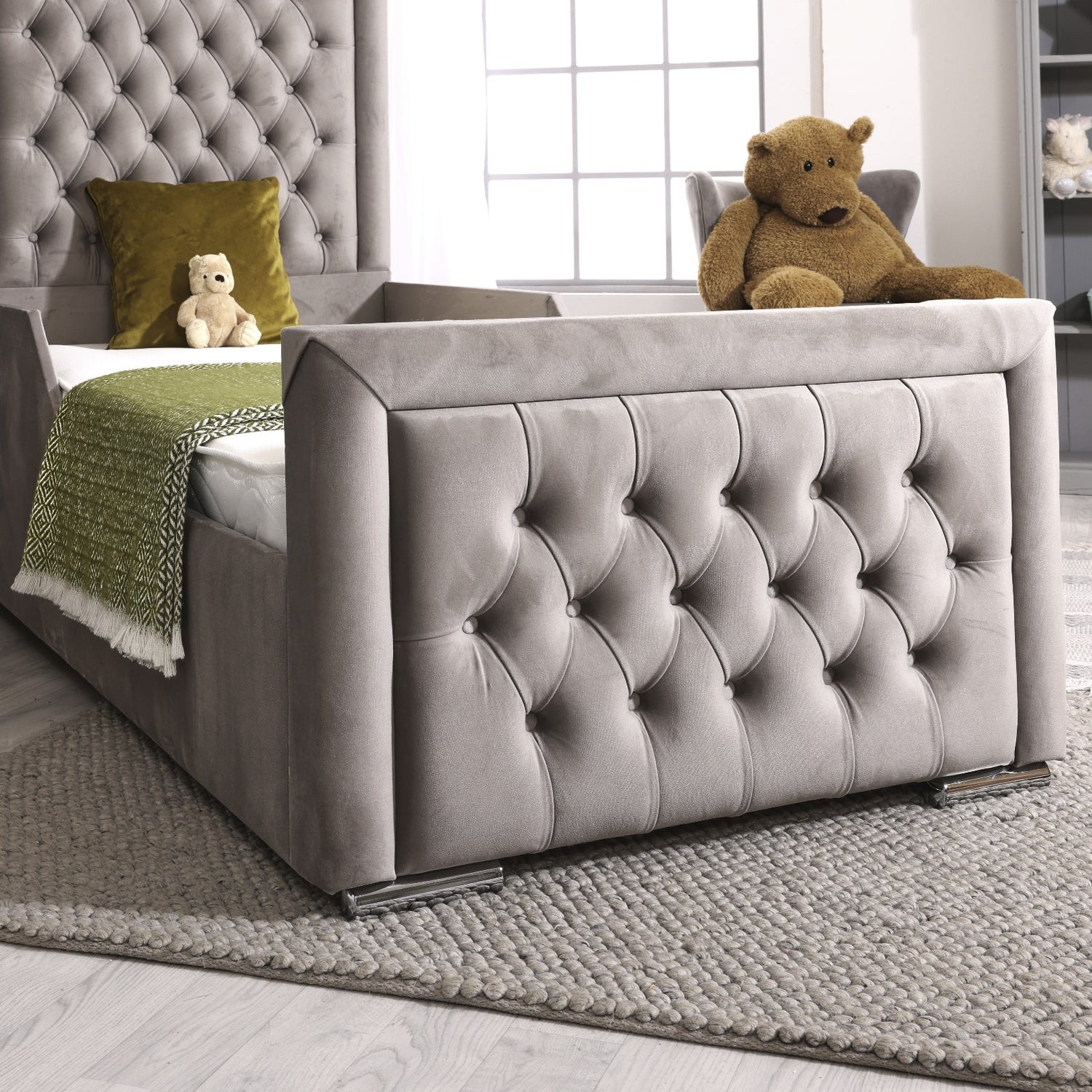 Posh Kids Chesterfield Bumper Bar Bed | Variety Bespoke Beds